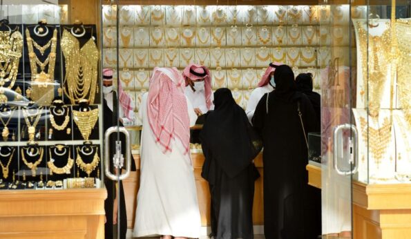 Shopping in Saudi Arabia: Souks, Malls, and Local Markets - Let's Go Melo